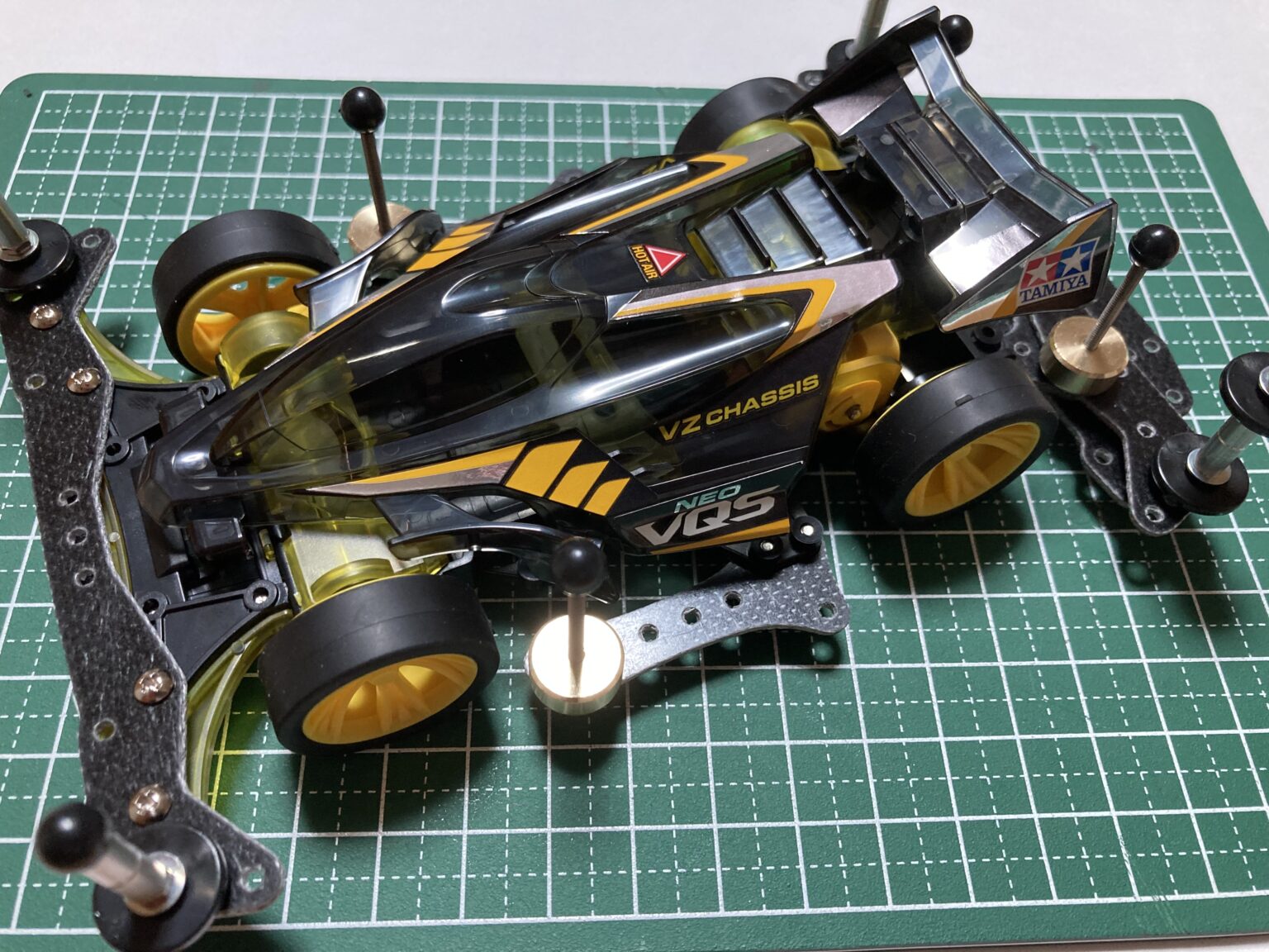 【絶対買うべき】ネオVQS アドバンスパック｜待ち望まれていた優秀キットの再販 | ムーチョのミニ四駆ブログ