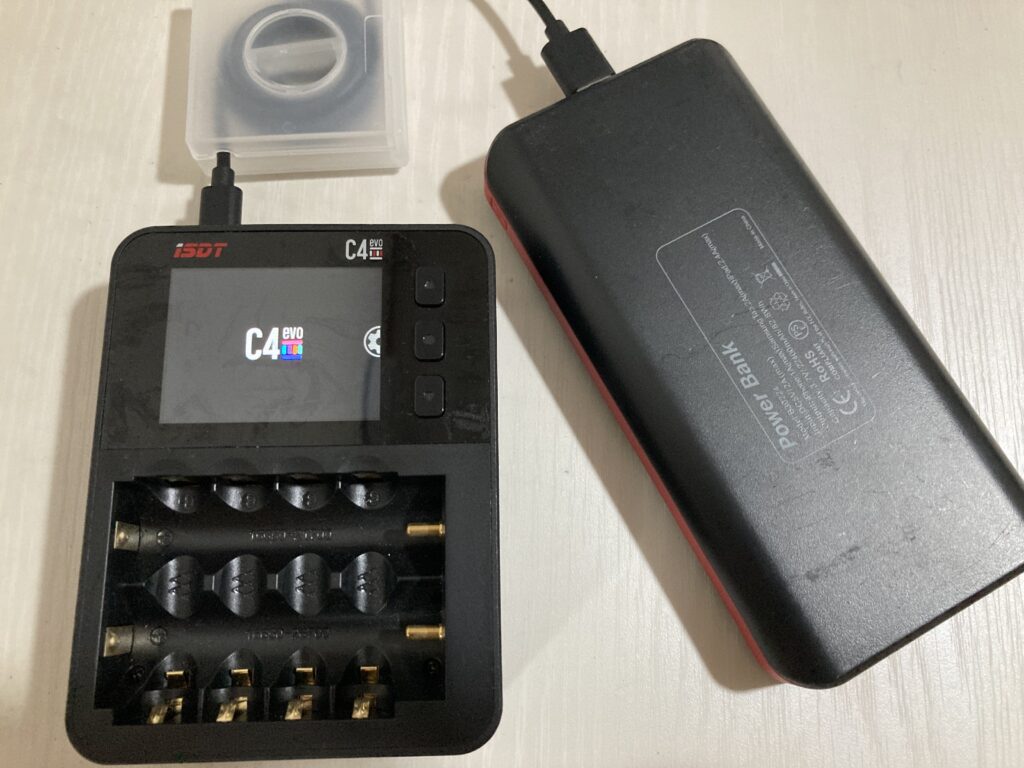 【ISDT C4 EVO】使い方を解説｜充電器の特徴と京商版との違い | ムーチョのミニ四駆ブログ
